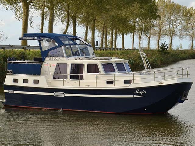 Maja - Delos Yacht Charter